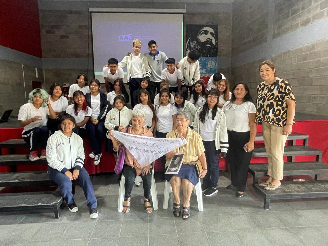 Conmemoran el Día de la Memoria con la proyección del documental “Que ...